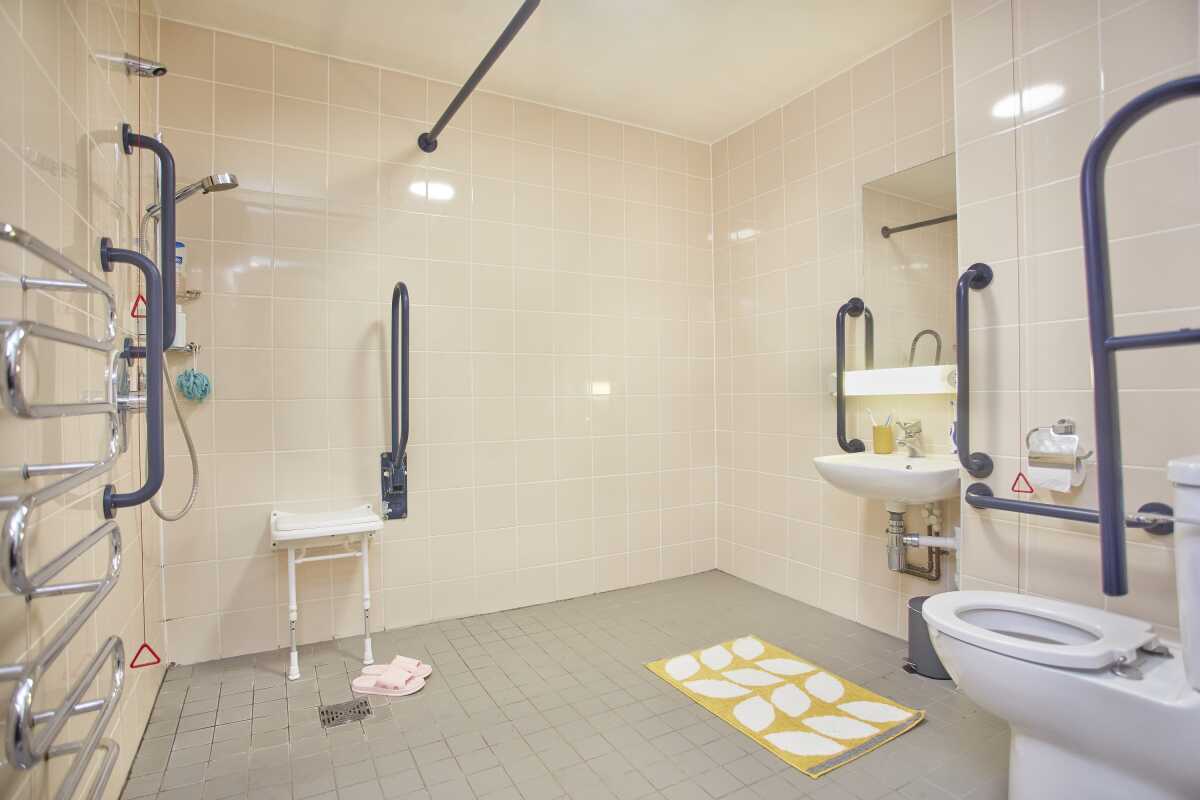 Accessible and adaptable rooms - Student accommodation - University of Kent